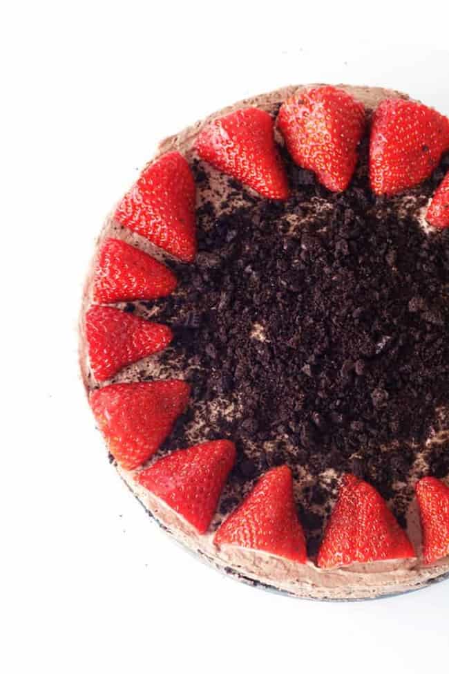 Strawberry Oreo Chocolate Icebox Cake - Sweetest Menu