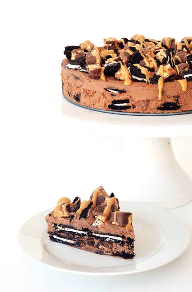 Snickers Peanut Butter Chocolate Oreo Icebox Cake - Sweetest Menu