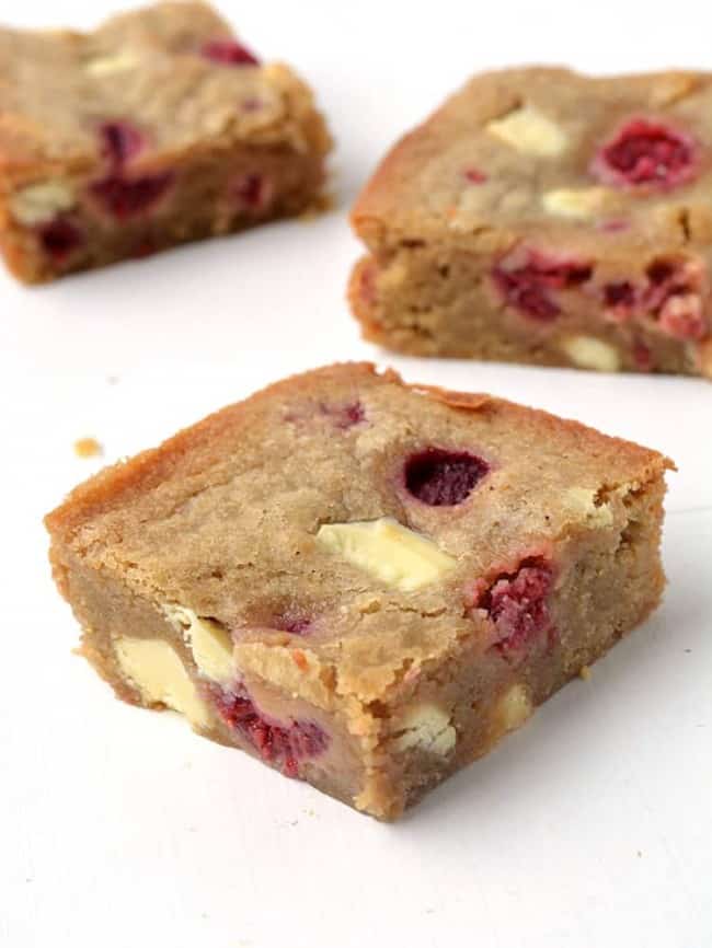White Chocolate And Raspberry Blondies Sweetest Menu