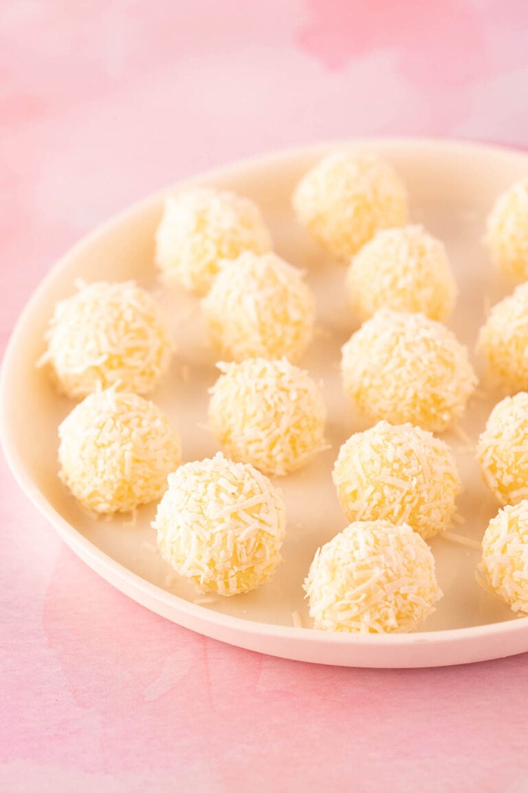 Easy White Chocolate Truffles (3 Ingredients) - Sweetest Menu
