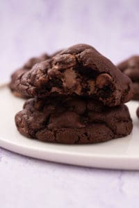 Amazing NY Chocolate Cookies (Big And Thick) - Sweetest Menu