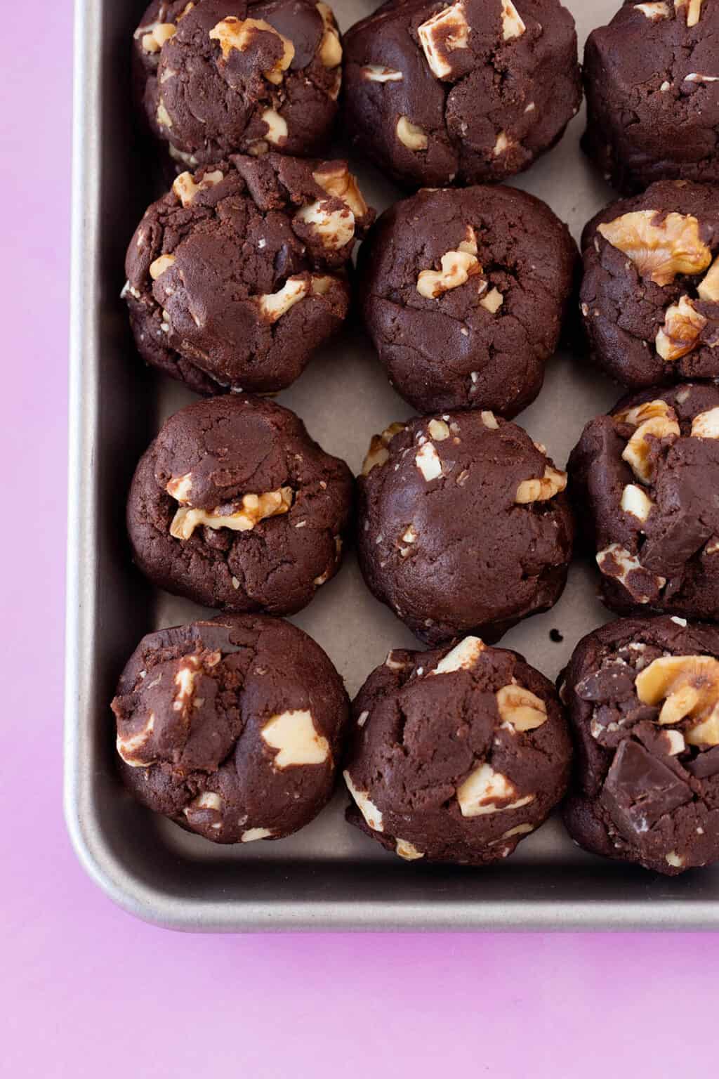 Chunky Walnut Chocolate Cookies (New York Style) - Sweetest Menu