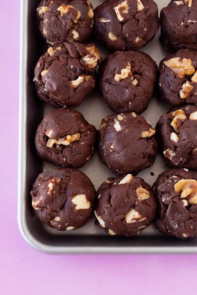 Chunky Walnut Chocolate Cookies (New York Style) - Sweetest Menu