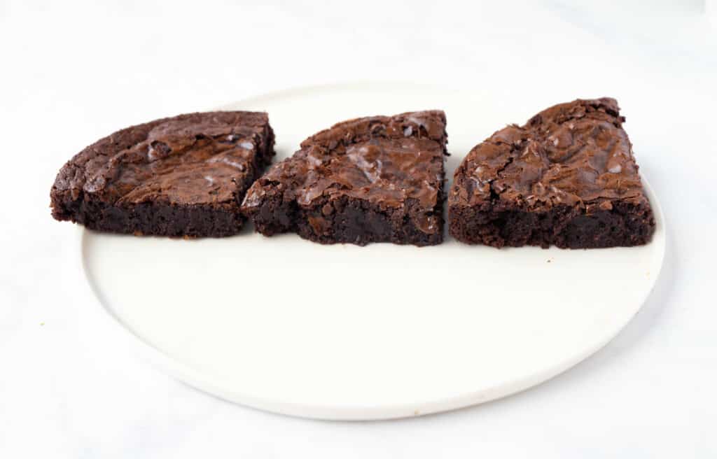 How To Make Crinkle Top Brownies - Sweetest Menu